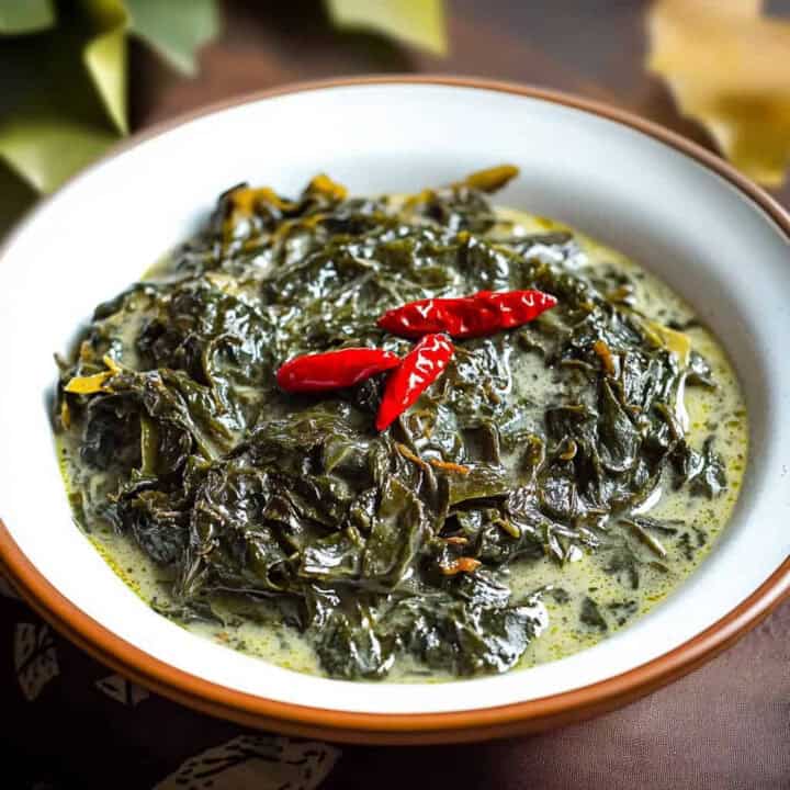 Bicolano Laing (Gabi Leaves in Coconut Milk) - Kusina Secrets